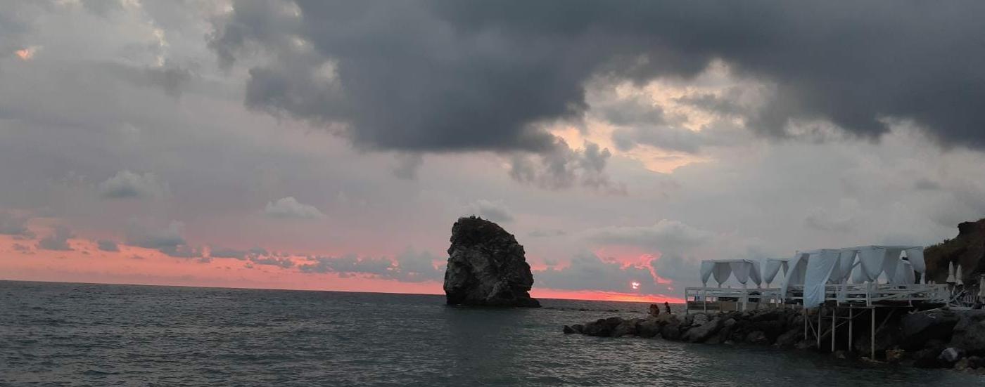 Il tramonto, tra romanticismo, passione e scienza • LacityMag.it