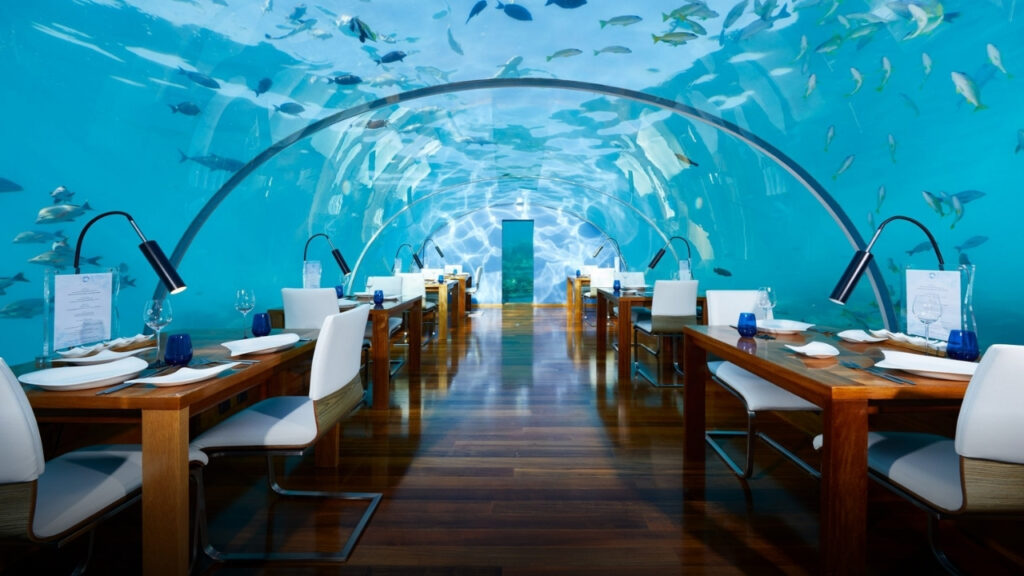 The Muraka, l'hotel sott'acqua a 9mila euro a notte • LacityMag.it